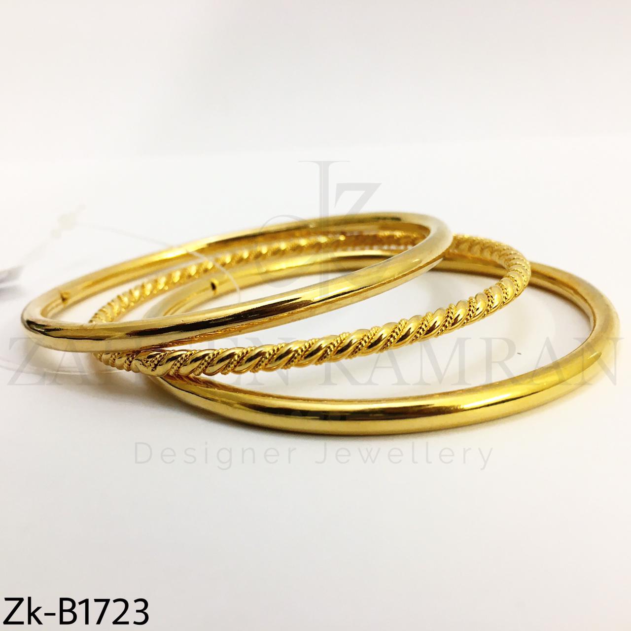 Signature Golden bangles – zaheenk.com