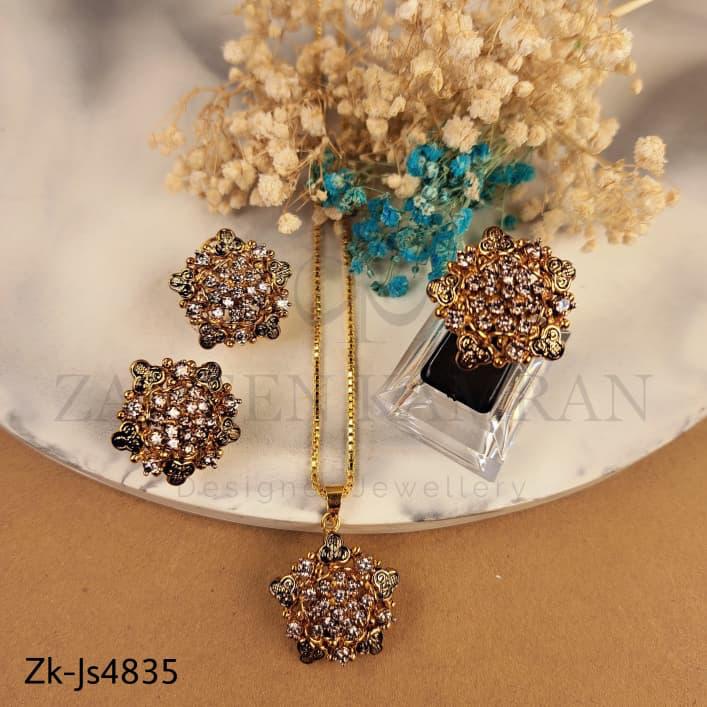 FLORAL SET – zaheenk.com