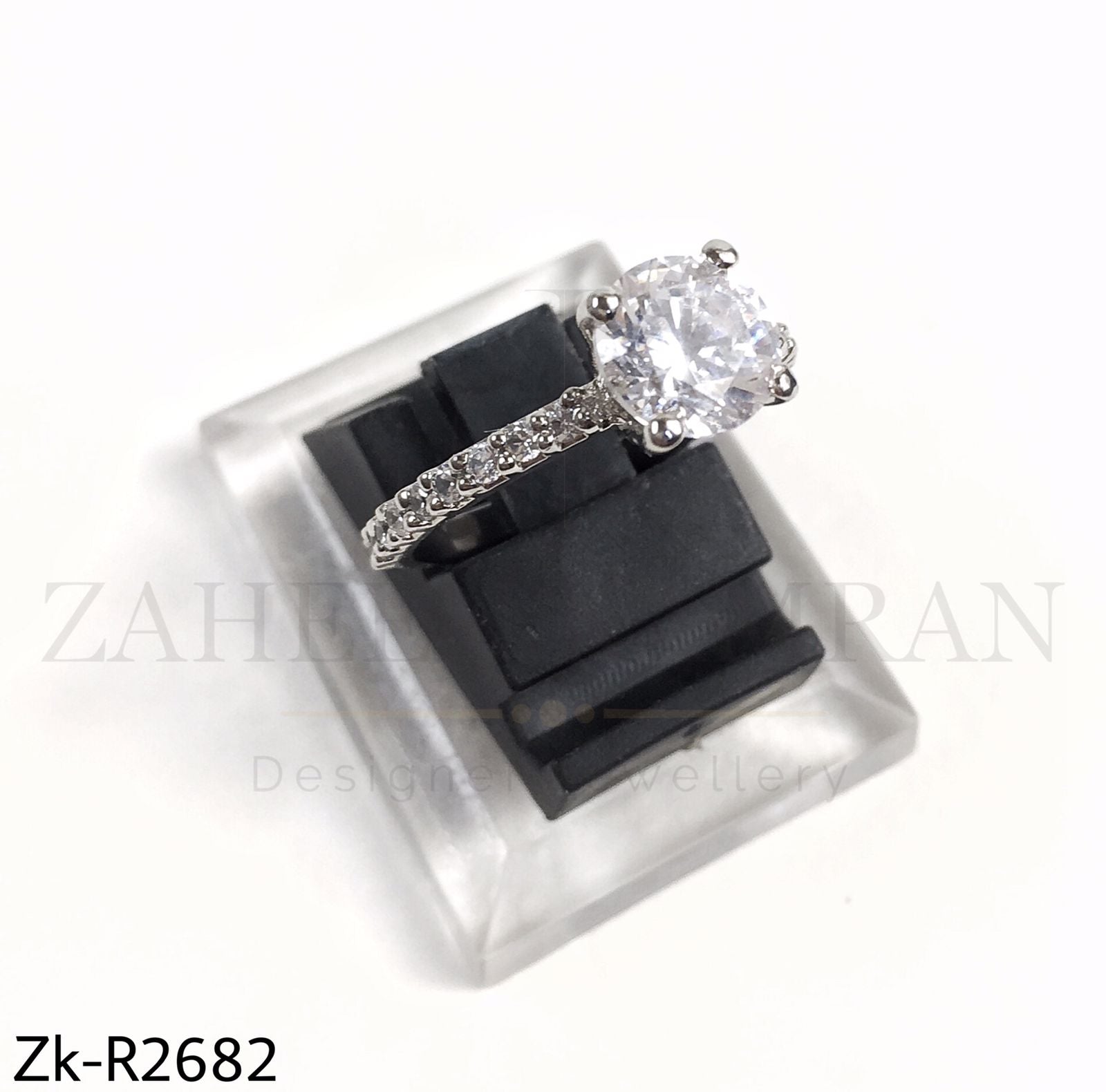 925 pure silver Decent ring. – Zaheen Kamran